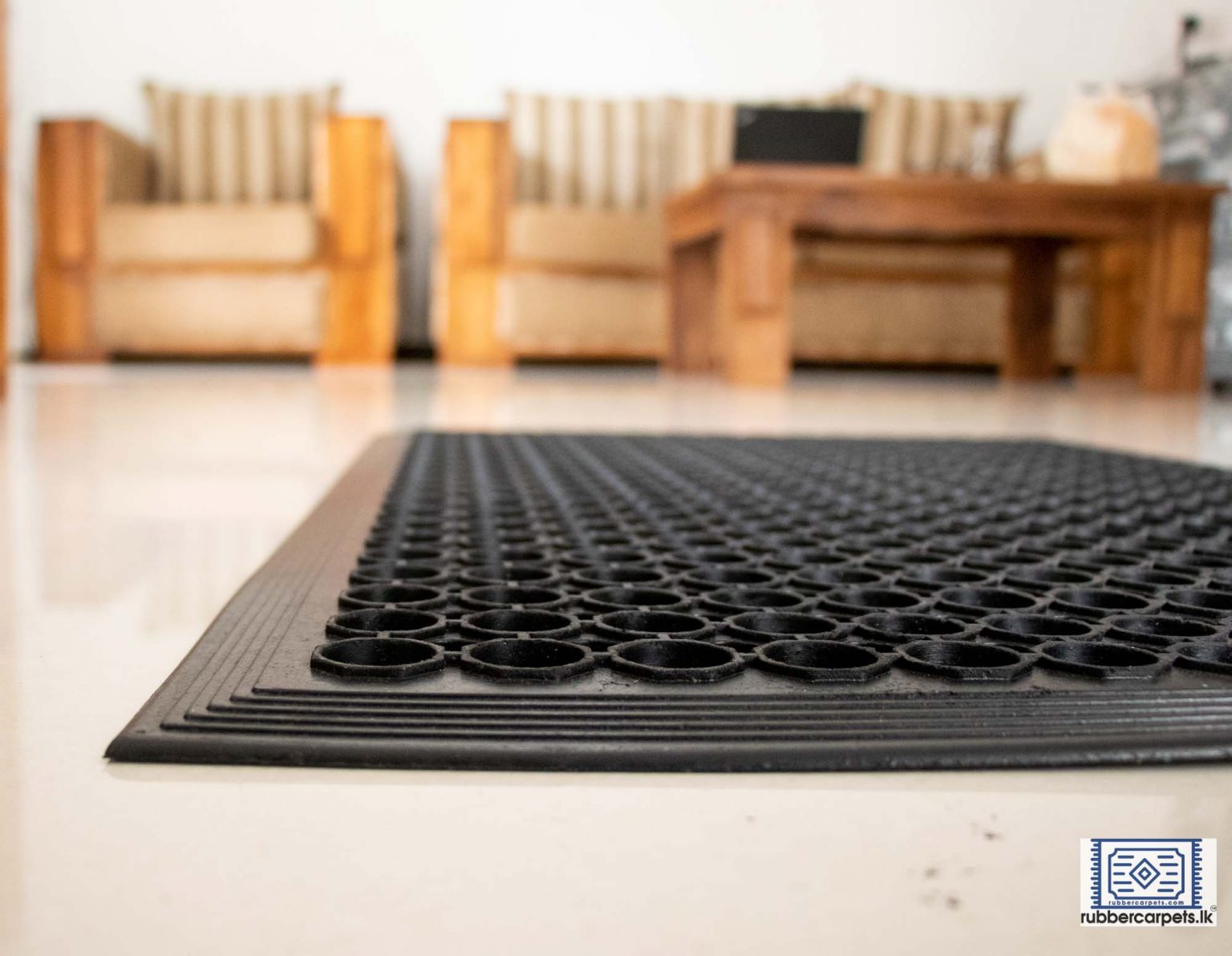 27 Shop Front Rubber Carpet - Medium - Rubbercarpets.lk